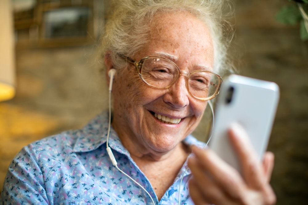 Caring for Mom and Dad from Afar: Your Guide to Long-Distance ...